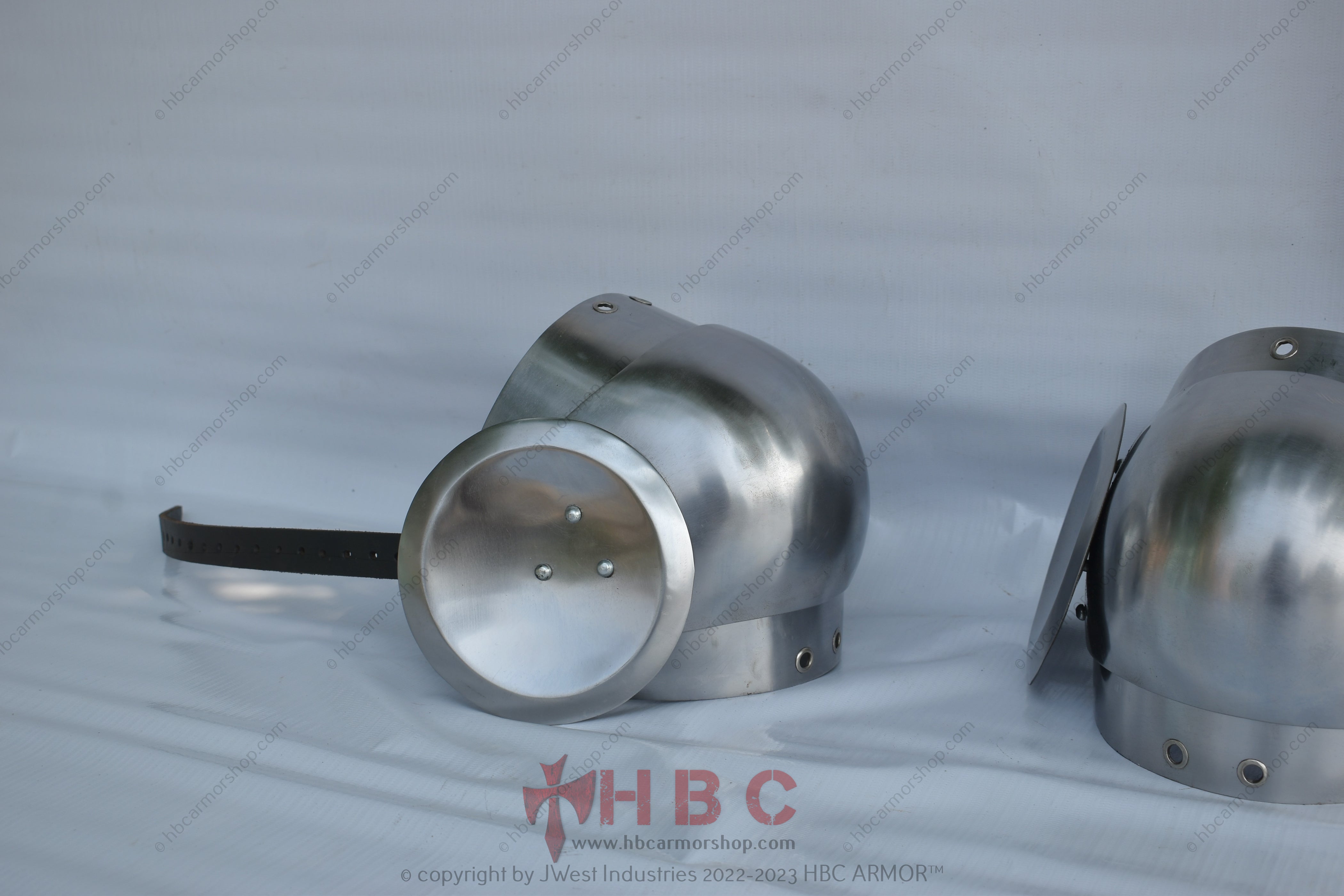 Hand-Forged Medieval Elbow Cop Armor with side rondel attached — HBC ...