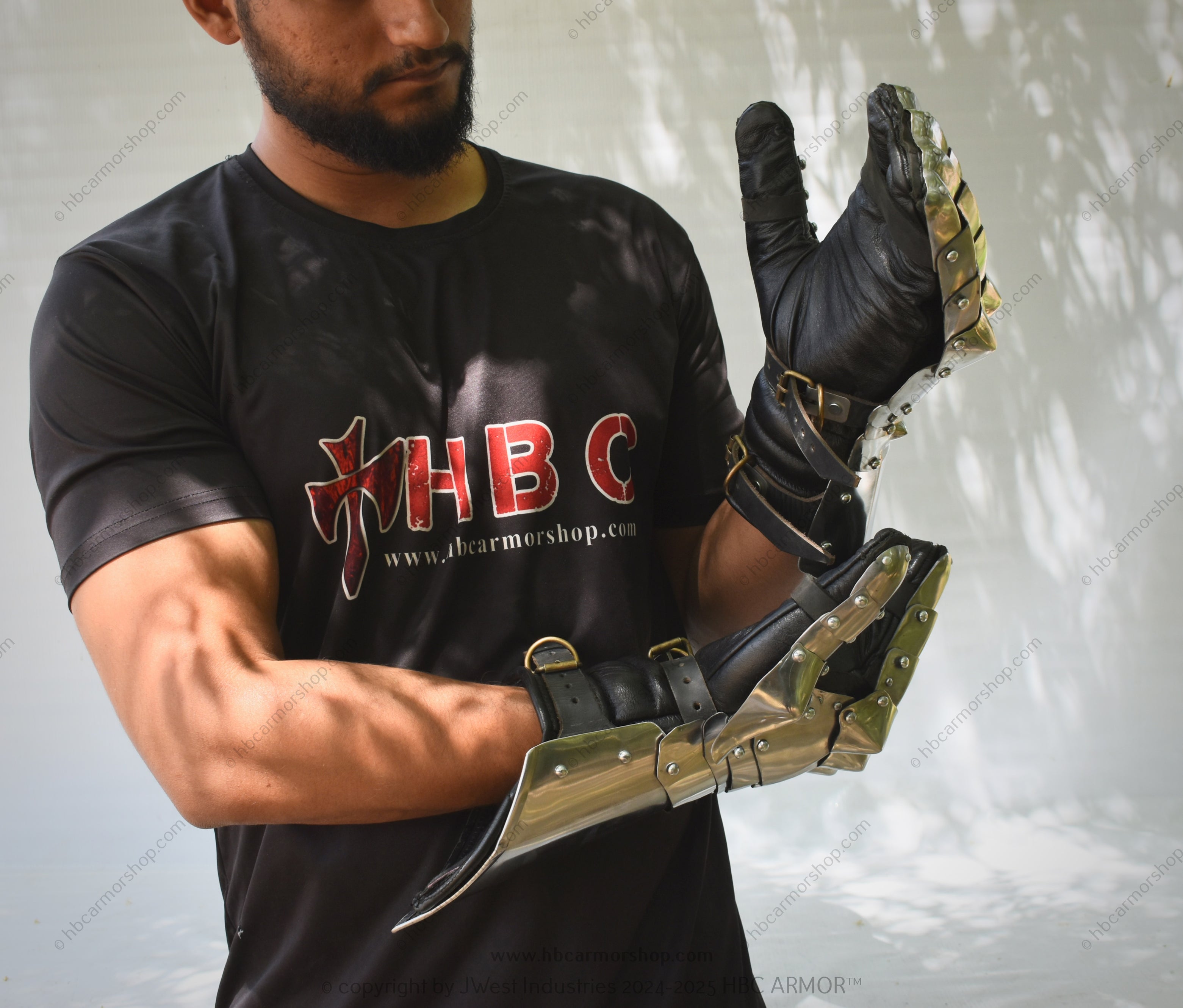 Gothic Augsburg Mitten Armour Hand Gauntlet — HBC Armor Shop