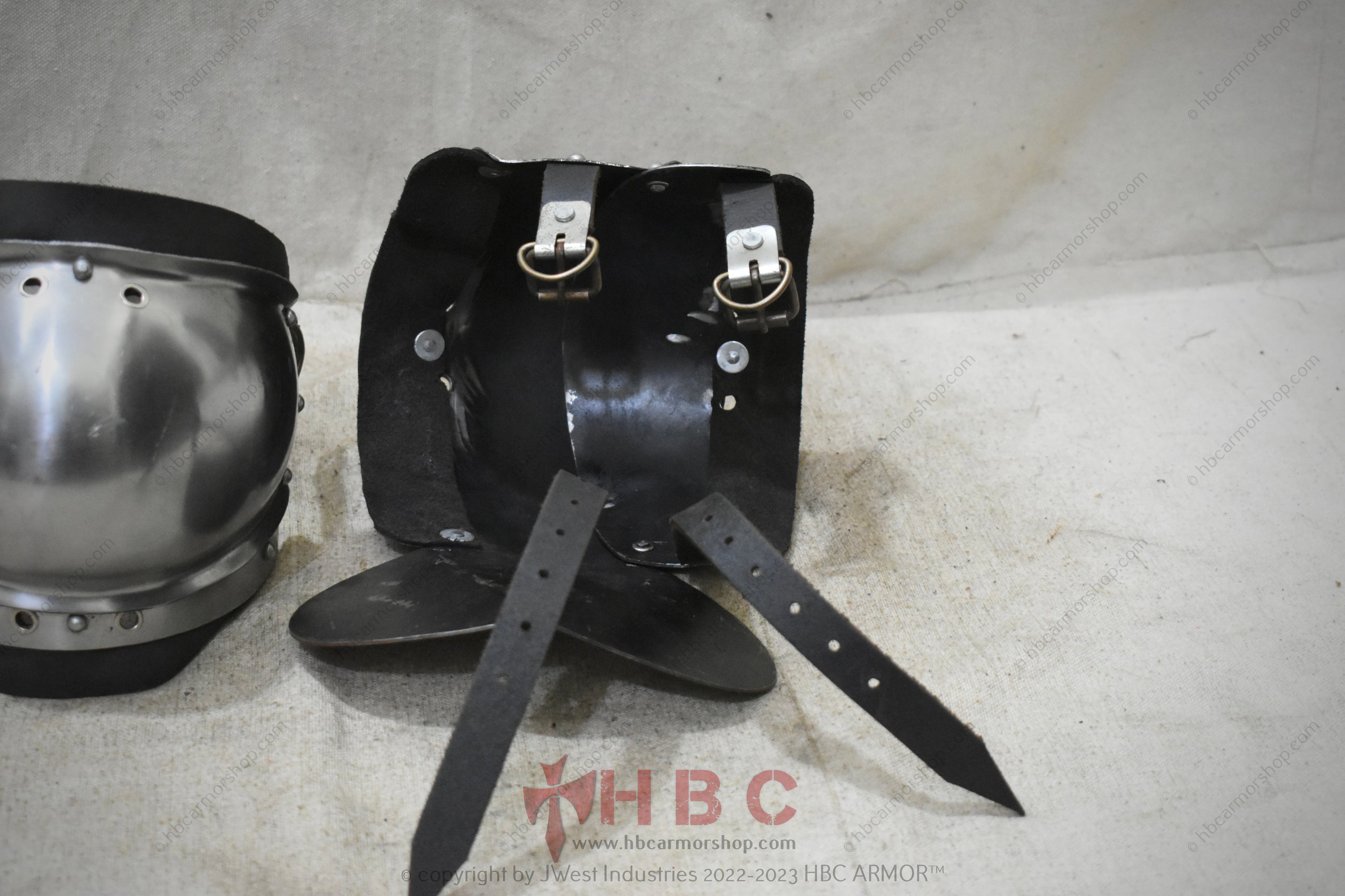 Floating Knee Armour Medieval Combat/SCA/IMCF Knee — HBC Armor Shop