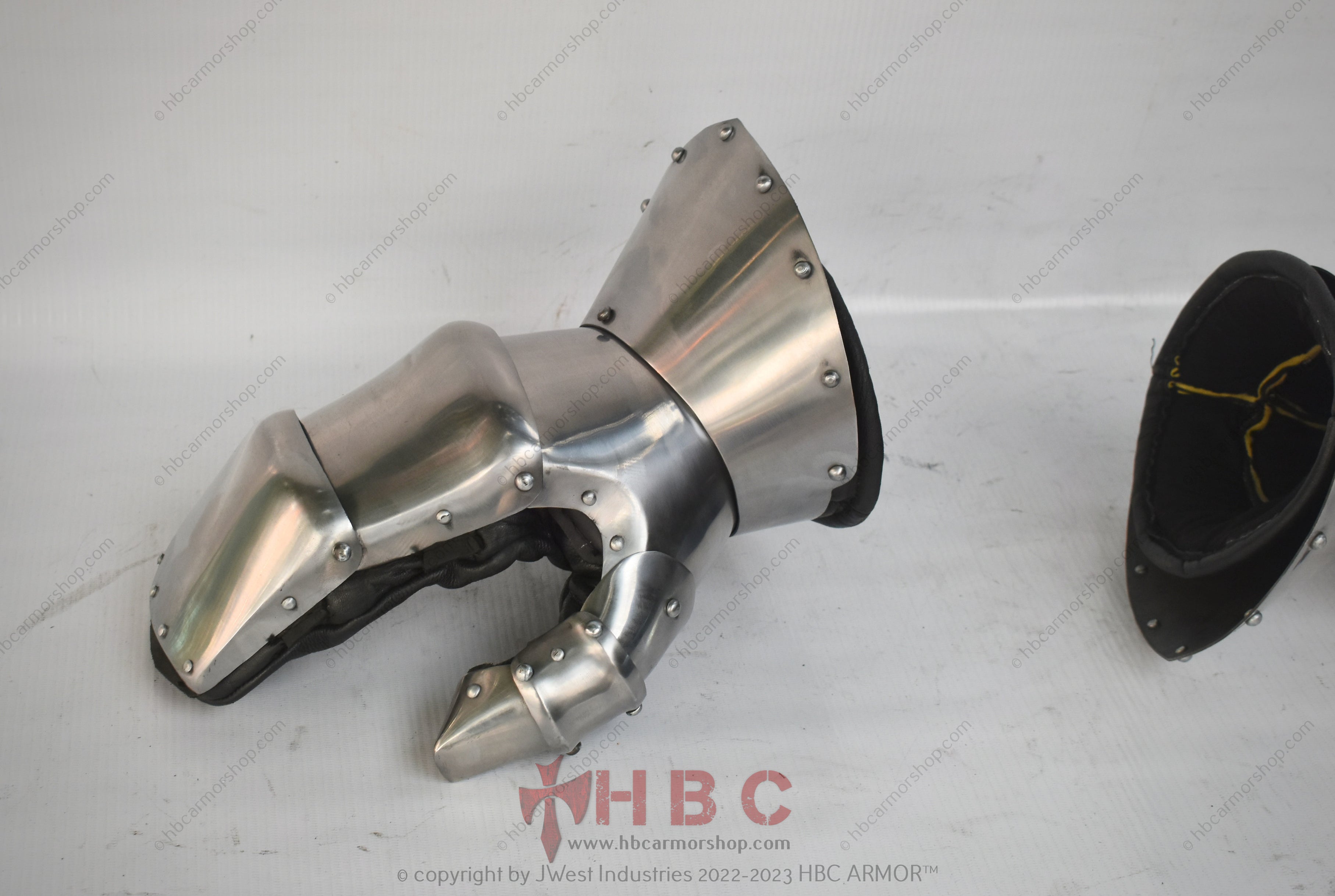 Milanese style Plate Mitten/Gauntlets — HBC Armor Shop