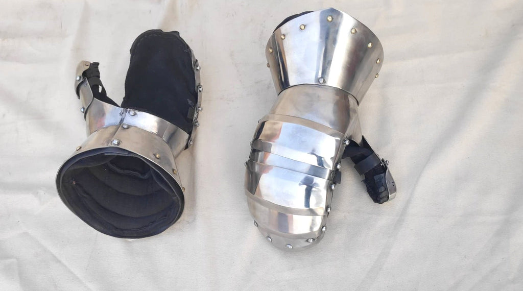 GAUNTLET/MITTENS — HBC Armor Shop