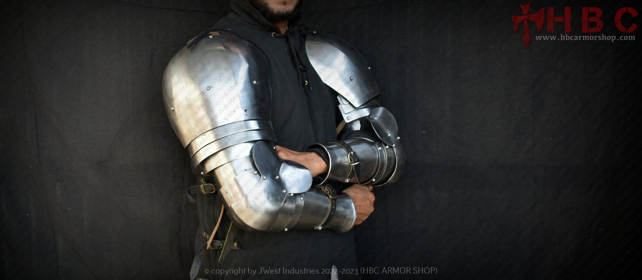European Anatomical Arms With pauldron — HBC Armor Shop