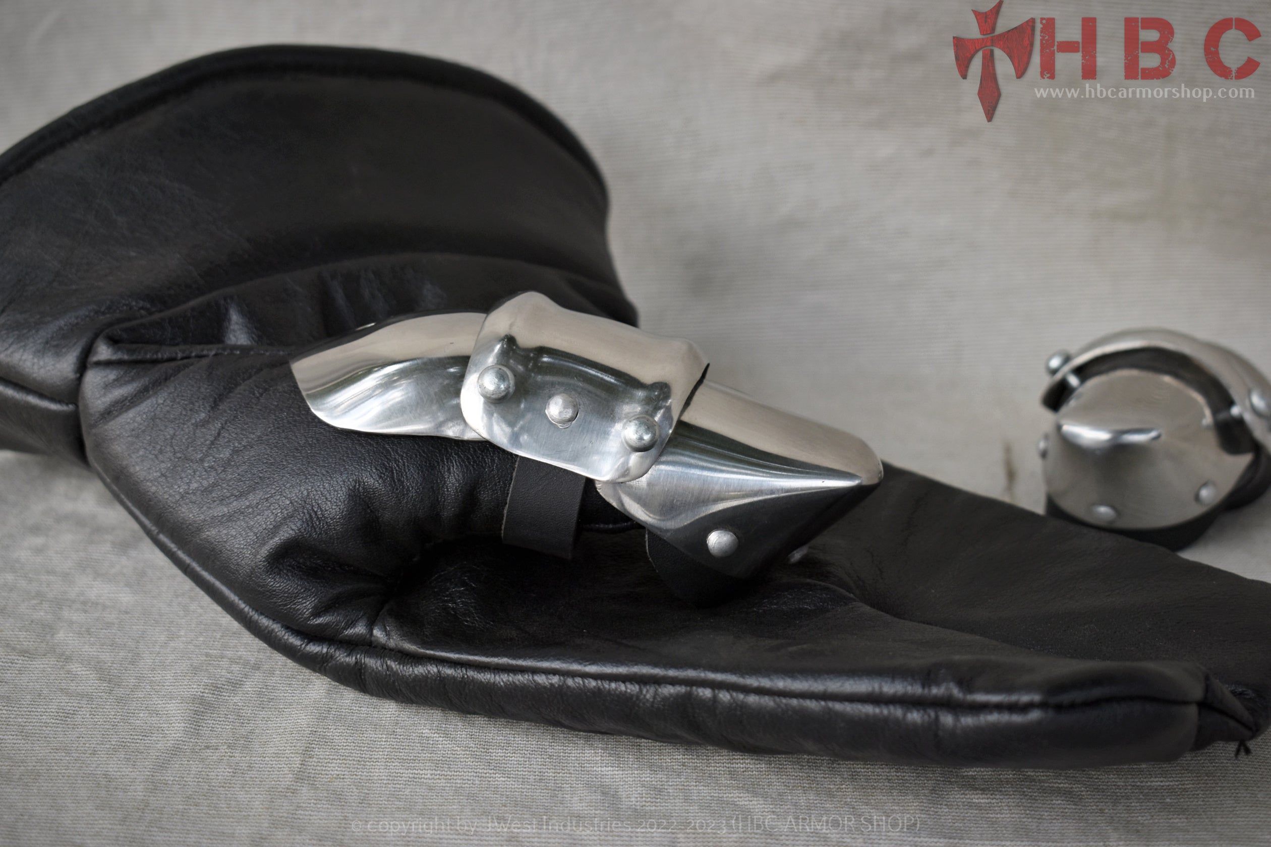 Enclosed thumb for Steel Gauntlet & Mittens — HBC Armor Shop