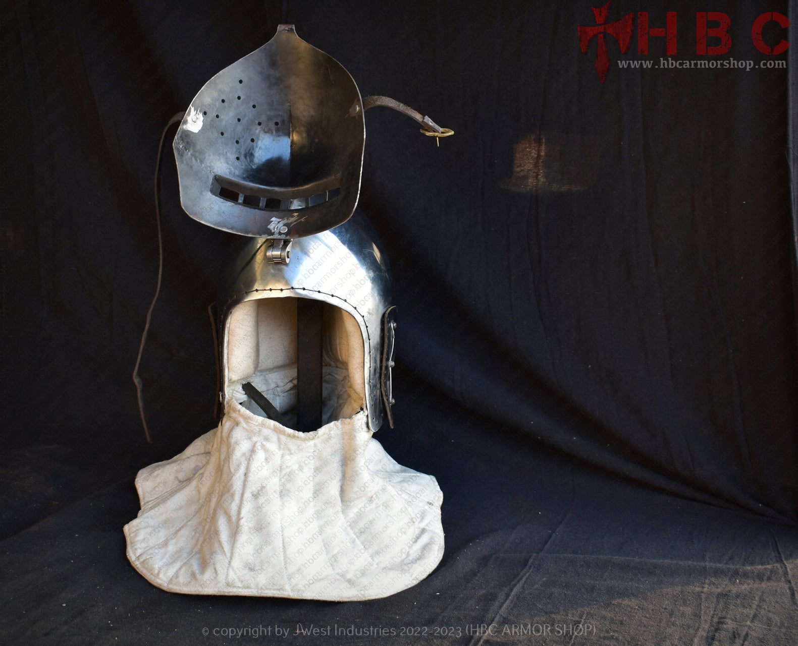 Nuremberg klapvisor Bascinet Helmet — HBC Armor Shop